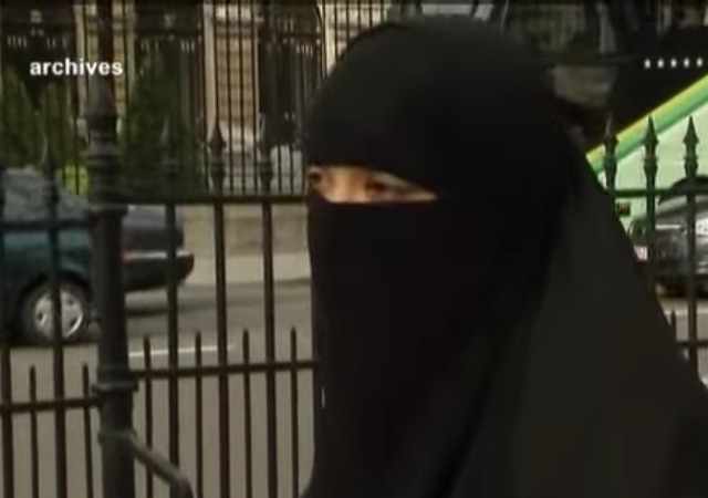 Merkel | Germany | Muslims | full veil