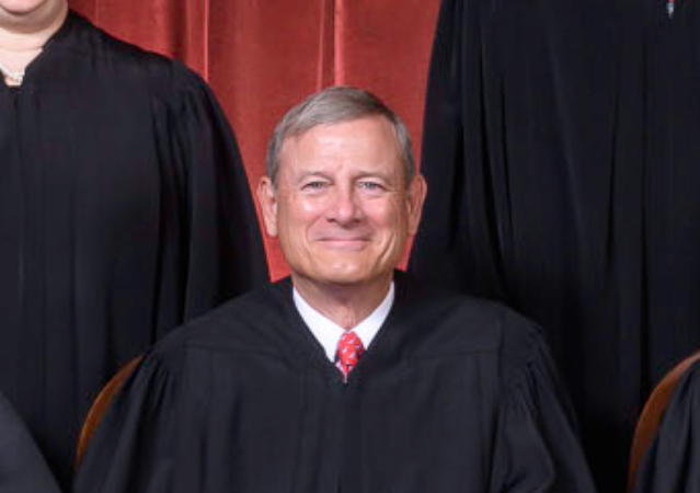 Chief Justice Pauses Ruling Forcing Trump to Reinstate NLRB, MSPB Employees