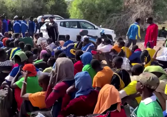 Italy Passes Tougher Measures as African Migrants Swarm Mediterranean ...