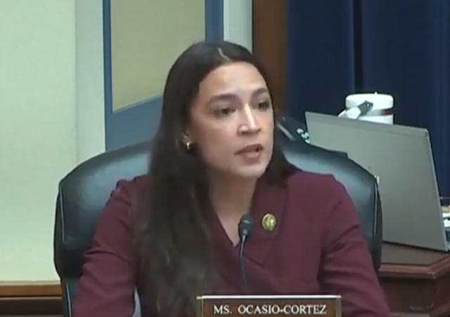 AOC Loses Bid to be Top Democrat on House Oversight Committee