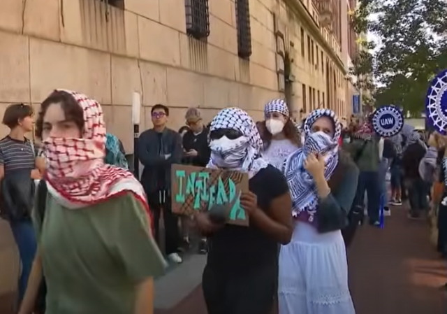 Columbia University Descends Into Chaos as Anti-Israel Mobs Return