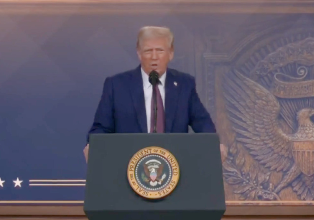 Trump to Davos: Build Products in America and Get Tax Breaks or Pay Tariffs