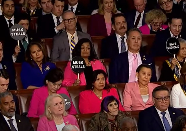 The Democratic Party Must Adapt or Go Extinct