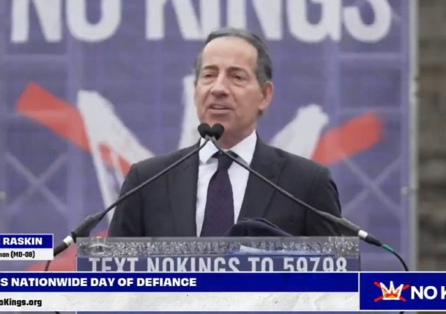Jamie Raskin Mocked Over ‘No Kings’ Speech Given Under ‘Pride’ Flag on ...